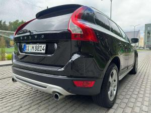 Black Volvo XC60 2011 in Vilnius, with an engine capacity of 1.98 L and mileage of 289 thousand km for 9499 €, photo 10 on AUTOMOTO.COM.LV
