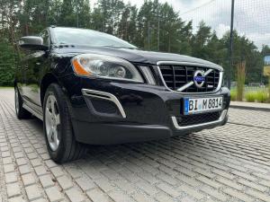 Black Volvo XC60 2011 in Vilnius, with an engine capacity of 1.98 L and mileage of 289 thousand km for 9499 €, photo 15 on AUTOMOTO.COM.LV