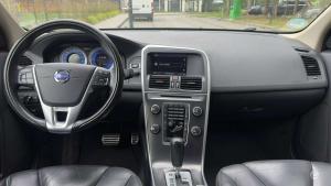Black Volvo XC60 2011 in Vilnius, with an engine capacity of 1.98 L and mileage of 289 thousand km for 9499 €, photo 17 on AUTOMOTO.COM.LV