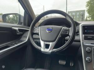 Black Volvo XC60 2011 in Vilnius, with an engine capacity of 1.98 L and mileage of 289 thousand km for 9499 €, photo 18 on AUTOMOTO.COM.LV