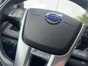 Black Volvo XC60 2011 in Vilnius, with an engine capacity of 1.98 L and mileage of 289 thousand km for 9499 €, photo 20 on AUTOMOTO.COM.LV