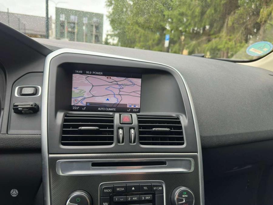 Black Volvo XC60 2011 in Vilnius, with an engine capacity of 1.98 L and mileage of 289 thousand km for 9499 €, photo 22 on AUTOMOTO.COM.LV