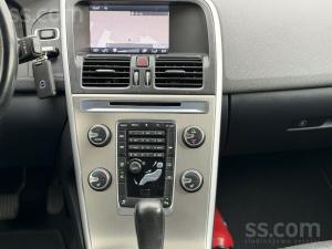 Melns Volvo XC60 2011 Rīga, ar dzinēja tilpumu 2.00 L un nobraukumu 308 tūkst. km par 8500 €, foto 9 vietnē AUTOMOTO.COM.LV