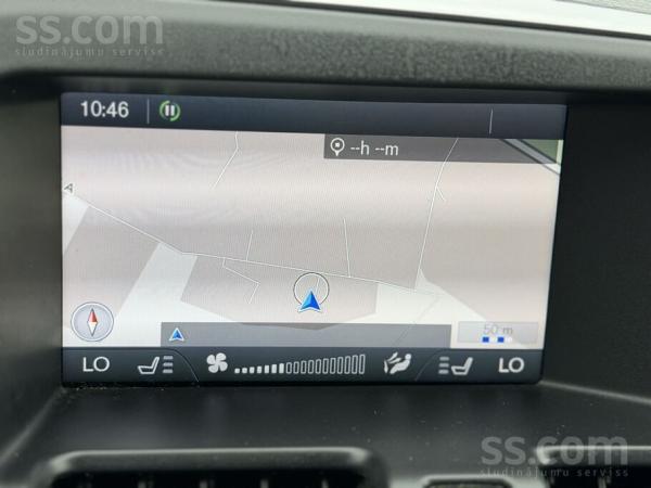 Black Volvo XC60 2011 in Riga, with an engine capacity of 2.00 L and mileage of 308 thousand km for 8500 €, photo 9 on AUTOMOTO.COM.LV