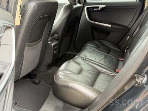 Melns Volvo XC60 2011 Rīga, ar dzinēja tilpumu 2.00 L un nobraukumu 308 tūkst. km par 8500 €, foto 12 vietnē AUTOMOTO.COM.LV