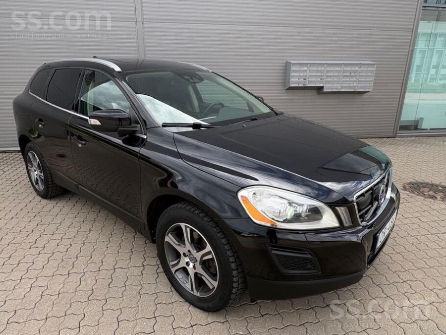 Melns Volvo XC60 2011 Rīga, ar dzinēja tilpumu 2.40 L un nobraukumu 251 tūkst. km par 7600 €, foto 5 vietnē AUTOMOTO.COM.LV