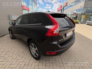 Melns Volvo XC60 2011 Rīga, ar dzinēja tilpumu 2.40 L un nobraukumu 251 tūkst. km par 7600 €, foto 6 vietnē AUTOMOTO.COM.LV