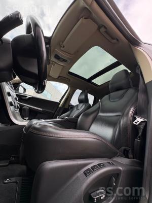 Melns Volvo XC60 2011 Rīga, ar dzinēja tilpumu 2.40 L un nobraukumu 251 tūkst. km par 7600 €, foto 10 vietnē AUTOMOTO.COM.LV