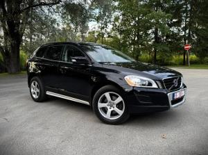 Black Volvo XC60 2011 in Jurmala, with an engine capacity of 2.40 L and mileage of 261 thousand km for 9995 €, photo 4 on AUTOMOTO.COM.LV