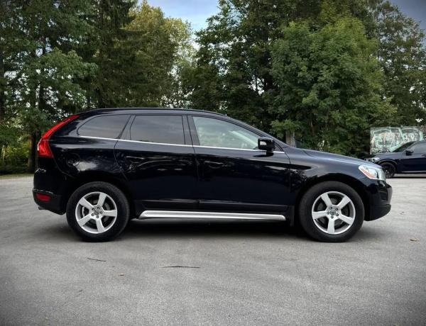 Melns Volvo XC60 2011 Jūrmala, ar dzinēja tilpumu 2.40 L un nobraukumu 261 tūkst. km par 9995 €, foto 6 vietnē AUTOMOTO.COM.LV