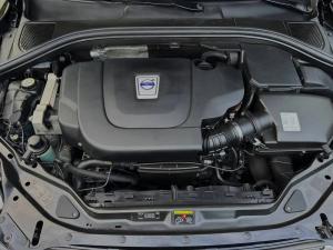 Black Volvo XC60 2011 in Jurmala, with an engine capacity of 2.40 L and mileage of 261 thousand km for 9995 €, photo 21 on AUTOMOTO.COM.LV