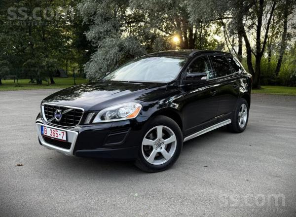 Melns Volvo XC60 2011 Jūrmala, ar dzinēja tilpumu 2.40 L un nobraukumu 261 tūkst. km par 9995 €, foto 2 vietnē AUTOMOTO.COM.LV