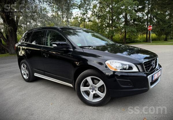 Melns Volvo XC60 2011 Jūrmala, ar dzinēja tilpumu 2.40 L un nobraukumu 261 tūkst. km par 9995 €, foto 4 vietnē AUTOMOTO.COM.LV