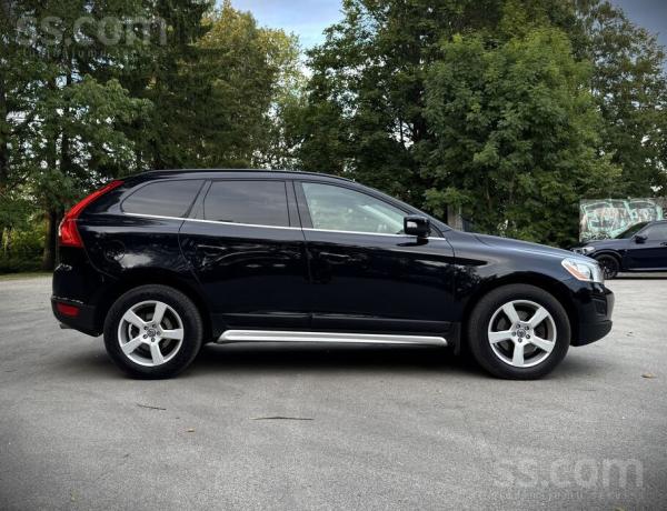 Melns Volvo XC60 2011 Jūrmala, ar dzinēja tilpumu 2.40 L un nobraukumu 261 tūkst. km par 9995 €, foto 6 vietnē AUTOMOTO.COM.LV