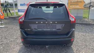 Black Volvo XC60 2011 in Marijampole, with an engine capacity of 2.40 L and mileage of 284 thousand km for 8990 €, photo 13 on AUTOMOTO.COM.LV