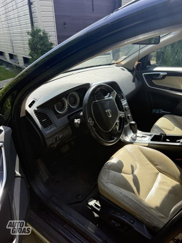 Melns Volvo XC60 2011 Kauņa, ar dzinēja tilpumu 2.40 L un nobraukumu 328 tūkst. km par 7300 €, foto 7 vietnē AUTOMOTO.COM.LV