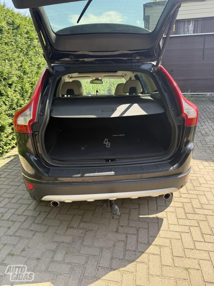 Melns Volvo XC60 2011 Kauņa, ar dzinēja tilpumu 2.40 L un nobraukumu 328 tūkst. km par 7300 €, foto 10 vietnē AUTOMOTO.COM.LV