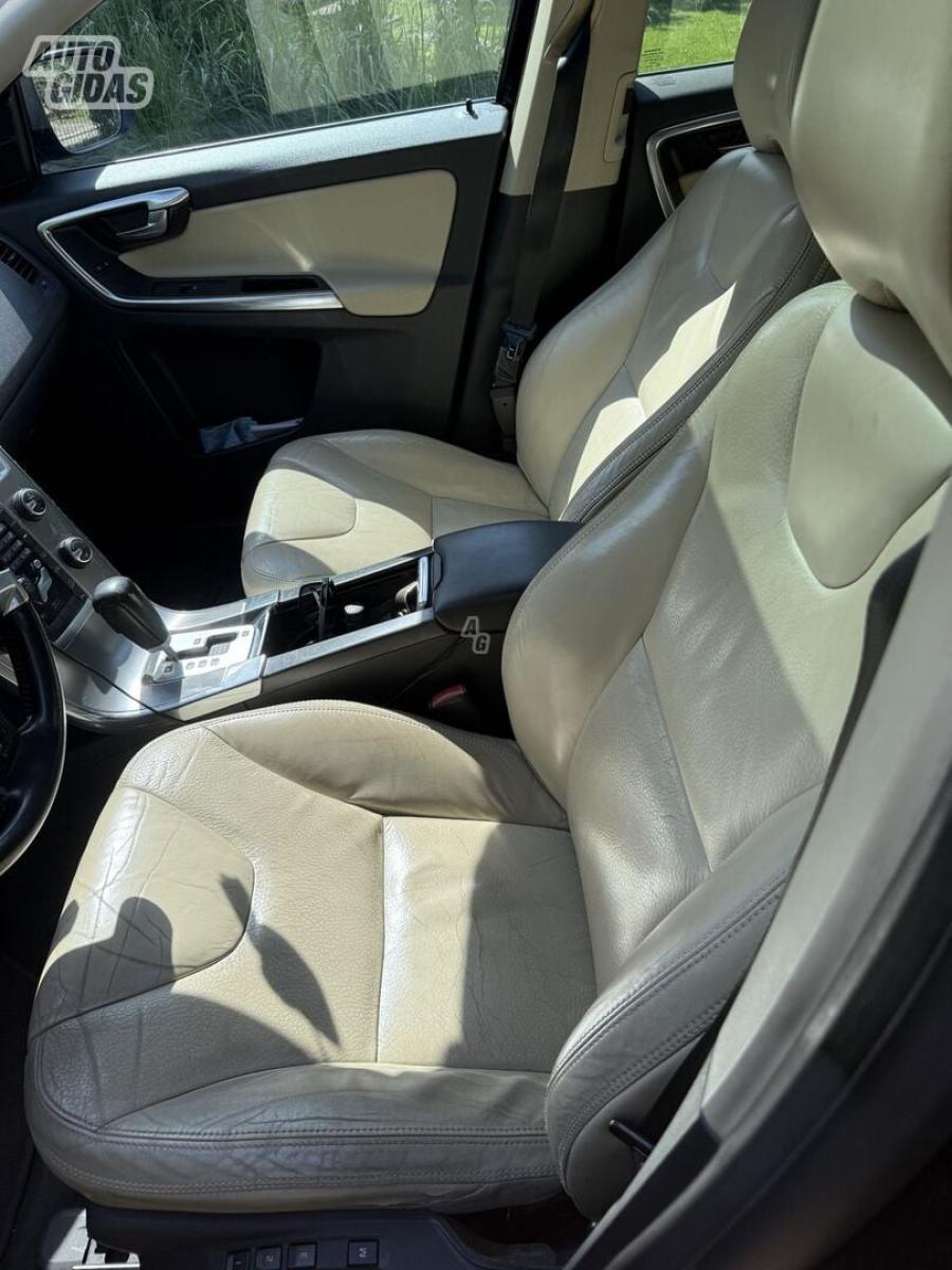 Melns Volvo XC60 2011 Kauņa, ar dzinēja tilpumu 2.40 L un nobraukumu 328 tūkst. km par 7300 €, foto 11 vietnē AUTOMOTO.COM.LV