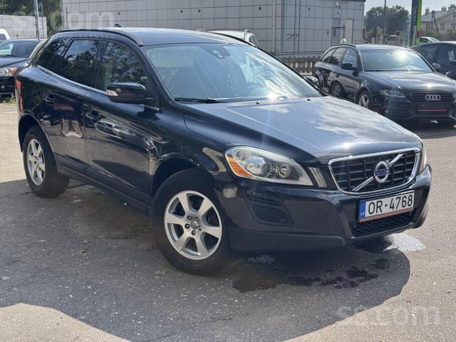 Black Volvo XC60 2011 in Riga, with an engine capacity of 2.00 L and mileage of 207 thousand km for 8750 €, photo 8 on AUTOMOTO.COM.LV
