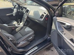Black Volvo XC60 2011 in Riga, with an engine capacity of 2.00 L and mileage of 207 thousand km for 8750 €, photo 10 on AUTOMOTO.COM.LV