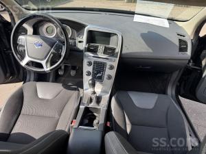 Black Volvo XC60 2011 in Riga, with an engine capacity of 2.00 L and mileage of 207 thousand km for 8750 €, photo 20 on AUTOMOTO.COM.LV