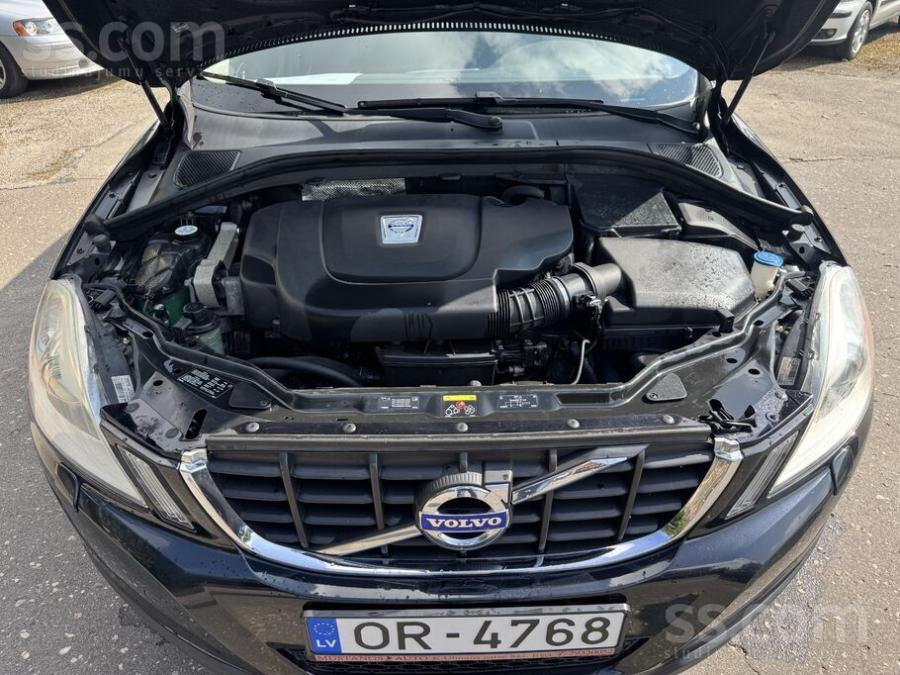 Black Volvo XC60 2011 in Riga, with an engine capacity of 2.00 L and mileage of 207 thousand km for 8750 €, photo 24 on AUTOMOTO.COM.LV