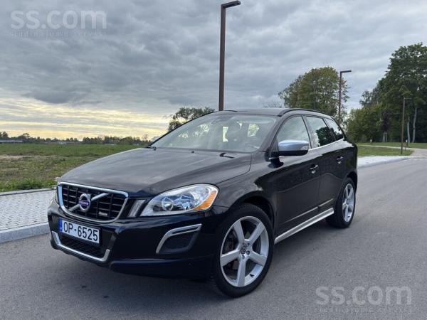 Melns Volvo XC60 2011 Rēzekne, ar dzinēja tilpumu 2.00 L un nobraukumu 278 tūkst. km par 10300 €, foto 3 vietnē AUTOMOTO.COM.LV