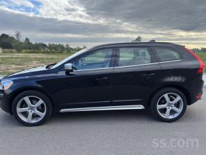 Melns Volvo XC60 2011 Rēzekne, ar dzinēja tilpumu 2.00 L un nobraukumu 278 tūkst. km par 10300 €, foto 4 vietnē AUTOMOTO.COM.LV