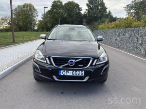 Melns Volvo XC60 2011 Rēzekne, ar dzinēja tilpumu 2.00 L un nobraukumu 278 tūkst. km par 10300 €, foto 9 vietnē AUTOMOTO.COM.LV