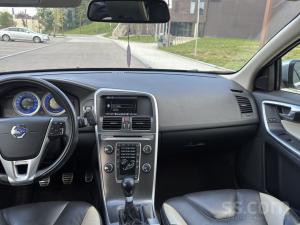 Melns Volvo XC60 2011 Rēzekne, ar dzinēja tilpumu 2.00 L un nobraukumu 278 tūkst. km par 10300 €, foto 13 vietnē AUTOMOTO.COM.LV