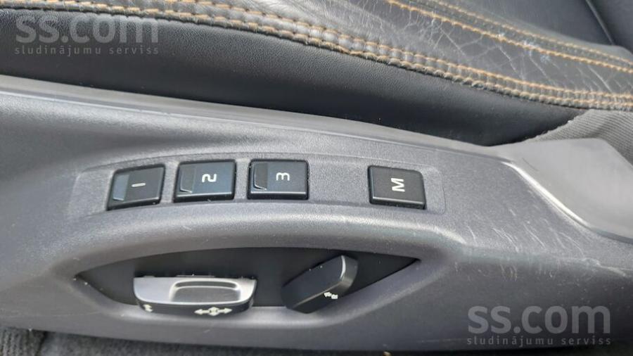Melns Volvo XC60 2011 Daugavpils, ar dzinēja tilpumu 2.40 L un nobraukumu 0 tūkst. km par 8650 €, foto 14 vietnē AUTOMOTO.COM.LV