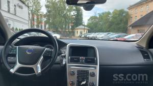 Melns Volvo XC60 2011 Daugavpils, ar dzinēja tilpumu 2.40 L un nobraukumu 0 tūkst. km par 8650 €, foto 23 vietnē AUTOMOTO.COM.LV