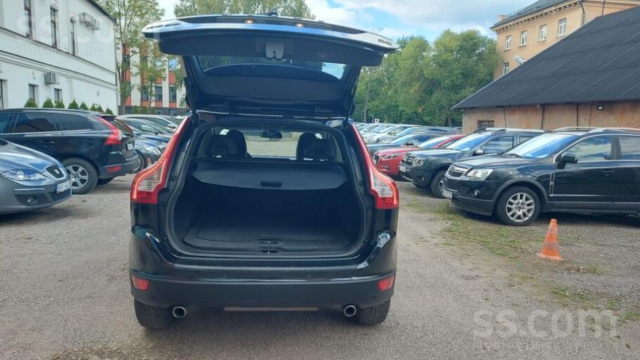 Melns Volvo XC60 2011 Daugavpils, ar dzinēja tilpumu 2.40 L un nobraukumu 0 tūkst. km par 8650 €, foto 27 vietnē AUTOMOTO.COM.LV