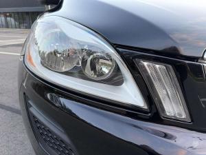 Black Volvo XC60 2011 in Utena, with an engine capacity of 1.98 L and mileage of 348 thousand km for 7750 €, photo 9 on AUTOMOTO.COM.LV
