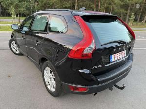Black Volvo XC60 2011 in Utena, with an engine capacity of 1.98 L and mileage of 348 thousand km for 7750 €, photo 12 on AUTOMOTO.COM.LV