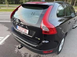 Black Volvo XC60 2011 in Utena, with an engine capacity of 1.98 L and mileage of 348 thousand km for 7750 €, photo 17 on AUTOMOTO.COM.LV