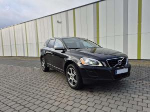 Black Volvo XC60 2011 in Raseiniai, with an engine capacity of 2.40 L and mileage of 245 thousand km for 7999 €, photo 5 on AUTOMOTO.COM.LV
