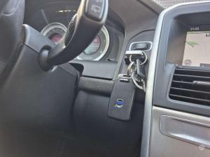 Black Volvo XC60 2011 in Raseiniai, with an engine capacity of 2.40 L and mileage of 245 thousand km for 7999 €, photo 26 on AUTOMOTO.COM.LV