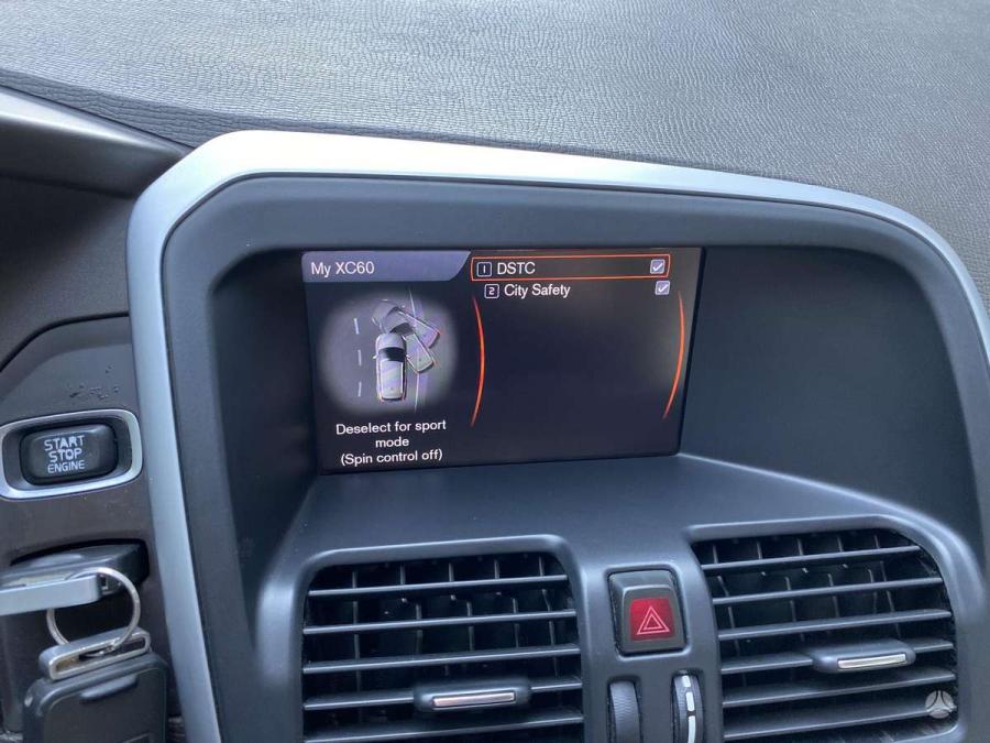 Black Volvo XC60 2011 in Marijampole, with an engine capacity of 2.40 L and mileage of 279 thousand km for 9950 €, photo 25 on AUTOMOTO.COM.LV