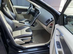 Black Volvo XC60 2011 in Marijampole, with an engine capacity of 2.40 L and mileage of 279 thousand km for 9950 €, photo 33 on AUTOMOTO.COM.LV