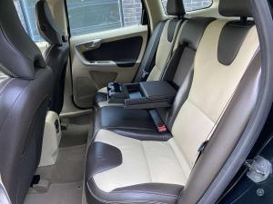 Black Volvo XC60 2011 in Marijampole, with an engine capacity of 2.40 L and mileage of 279 thousand km for 9950 €, photo 41 on AUTOMOTO.COM.LV