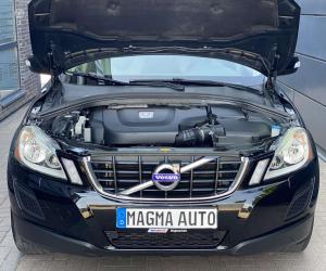 Black Volvo XC60 2011 in Marijampole, with an engine capacity of 2.40 L and mileage of 279 thousand km for 9950 €, photo 44 on AUTOMOTO.COM.LV