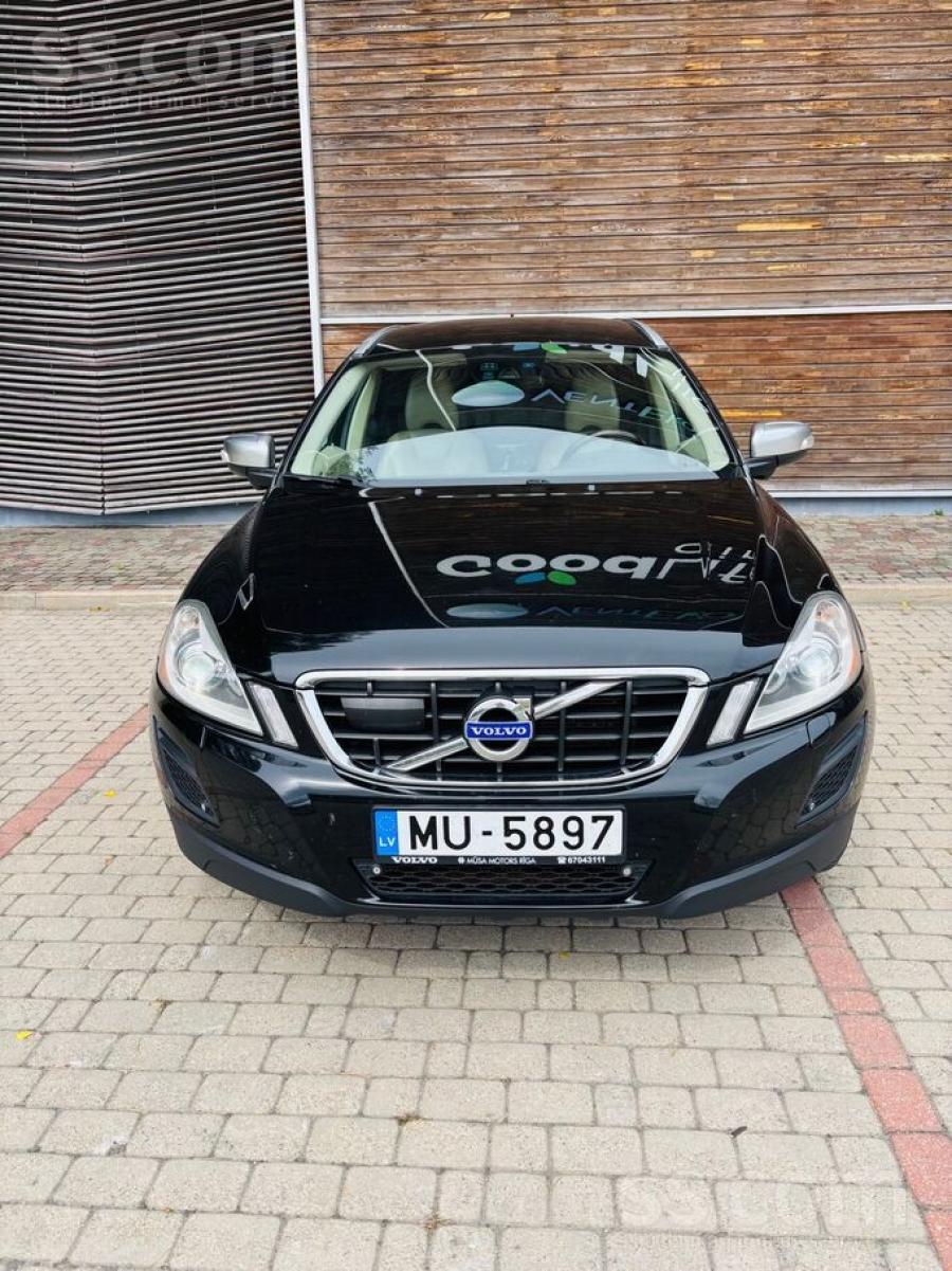 Melns Volvo XC60 2011 Rīga, ar dzinēja tilpumu 2.00 L un nobraukumu 371 tūkst. km par 7999 €, foto 7 vietnē AUTOMOTO.COM.LV