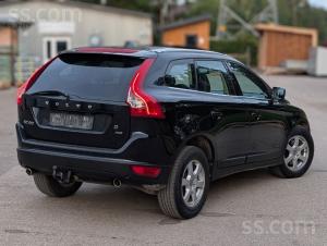 Black Volvo XC60 2011 in Jurmala, with an engine capacity of 2.40 L and mileage of 0 thousand km for 6450 €, photo 4 on AUTOMOTO.COM.LV