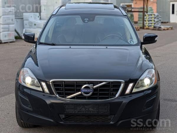 Melns Volvo XC60 2011 Jūrmala, ar dzinēja tilpumu 2.40 L un nobraukumu 0 tūkst. km par 6450 €, foto 6 vietnē AUTOMOTO.COM.LV