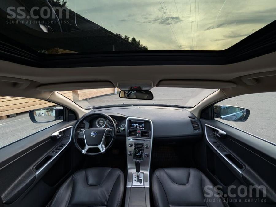 Black Volvo XC60 2011 in Jurmala, with an engine capacity of 2.40 L and mileage of 0 thousand km for 6450 €, photo 14 on AUTOMOTO.COM.LV