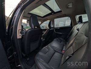Black Volvo XC60 2011 in Jurmala, with an engine capacity of 2.40 L and mileage of 0 thousand km for 6450 €, photo 23 on AUTOMOTO.COM.LV