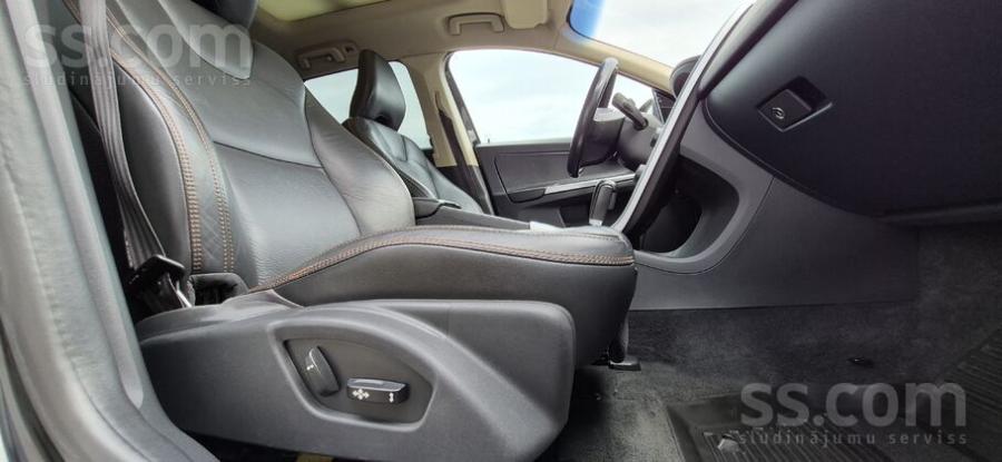 Melns Volvo XC60 2011 Rīga, ar dzinēja tilpumu 2.40 L un nobraukumu 0 tūkst. km par 10500 €, foto 21 vietnē AUTOMOTO.COM.LV
