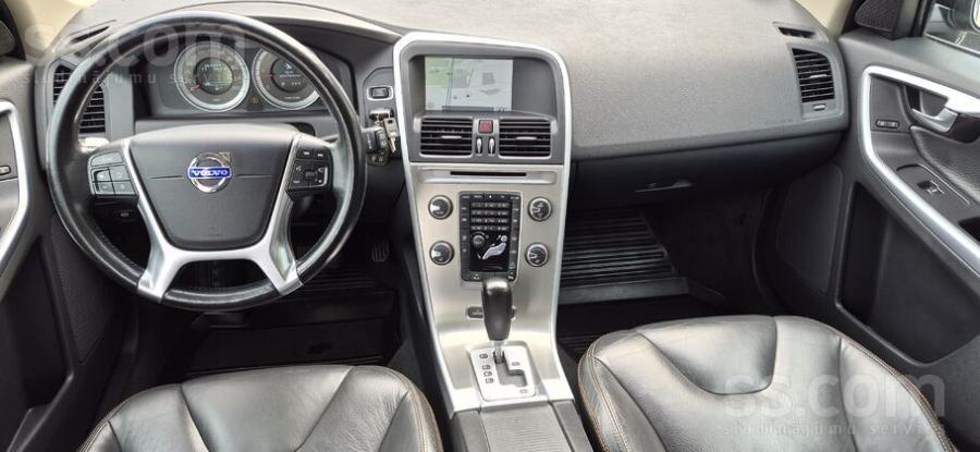 Melns Volvo XC60 2011 Rīga, ar dzinēja tilpumu 2.40 L un nobraukumu 0 tūkst. km par 10500 €, foto 24 vietnē AUTOMOTO.COM.LV
