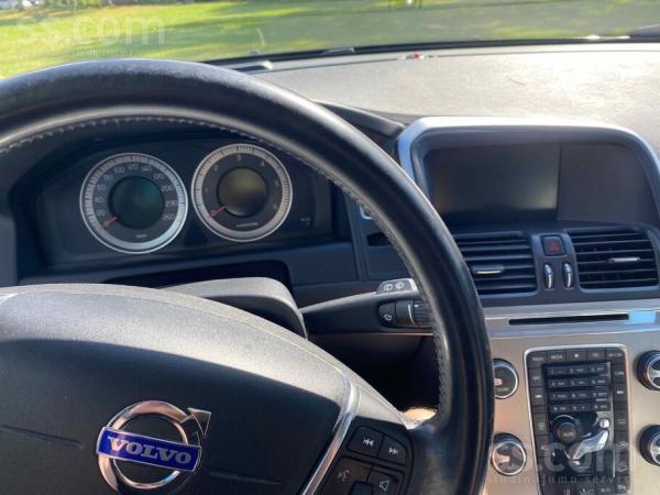 Melns Volvo XC60 2011 Rīga, ar dzinēja tilpumu 2.40 L un nobraukumu 279 tūkst. km par 8300 €, foto 11 vietnē AUTOMOTO.COM.LV